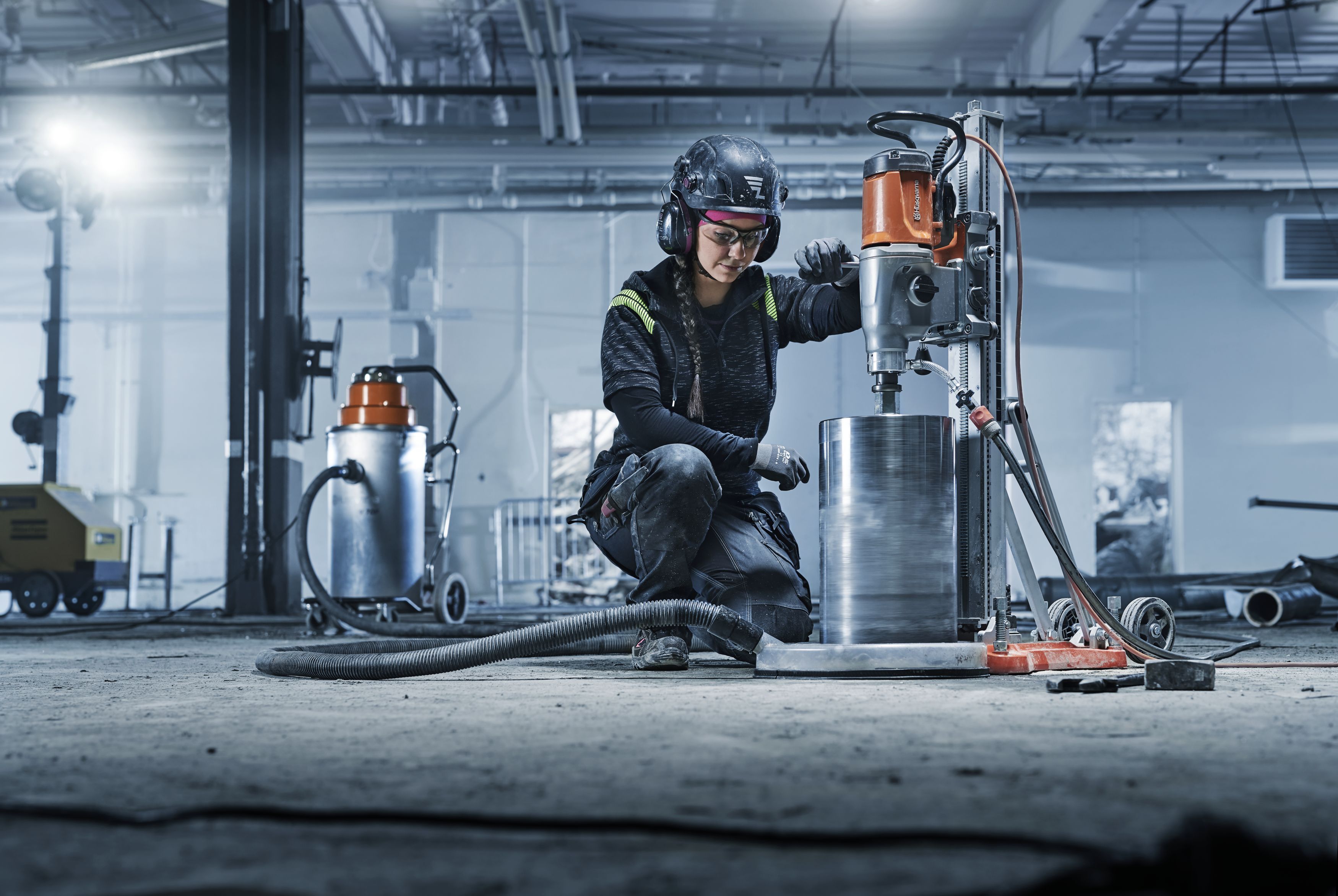 Professionell Demolering - Husqvarna introducerar borrmotorerna DM 400 ...